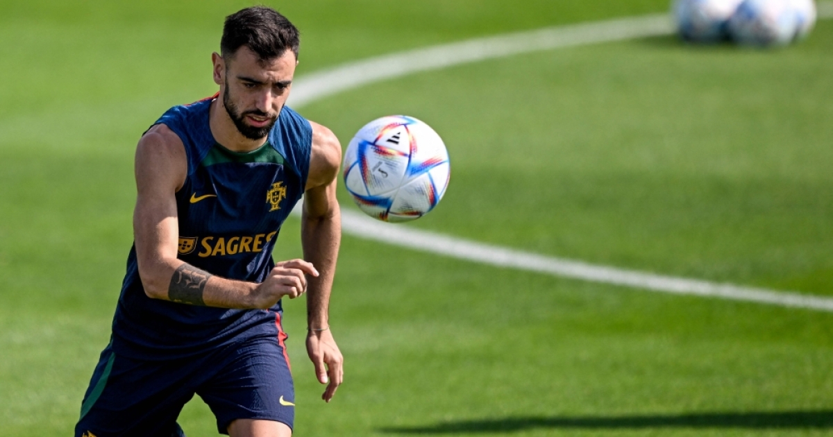 Ronaldo draws focus, but Fernandes is Portugal's World Cup heartbeat ...